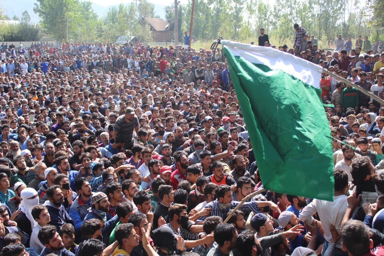Massive throng at slain Sopore militant’s funeral amid ‘pro-freedom ...